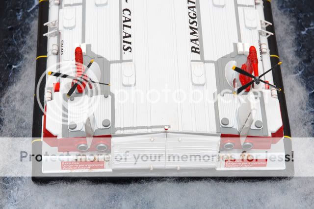 Airfix Mountbatten class SRN4 Hovercraft Images - General information ...